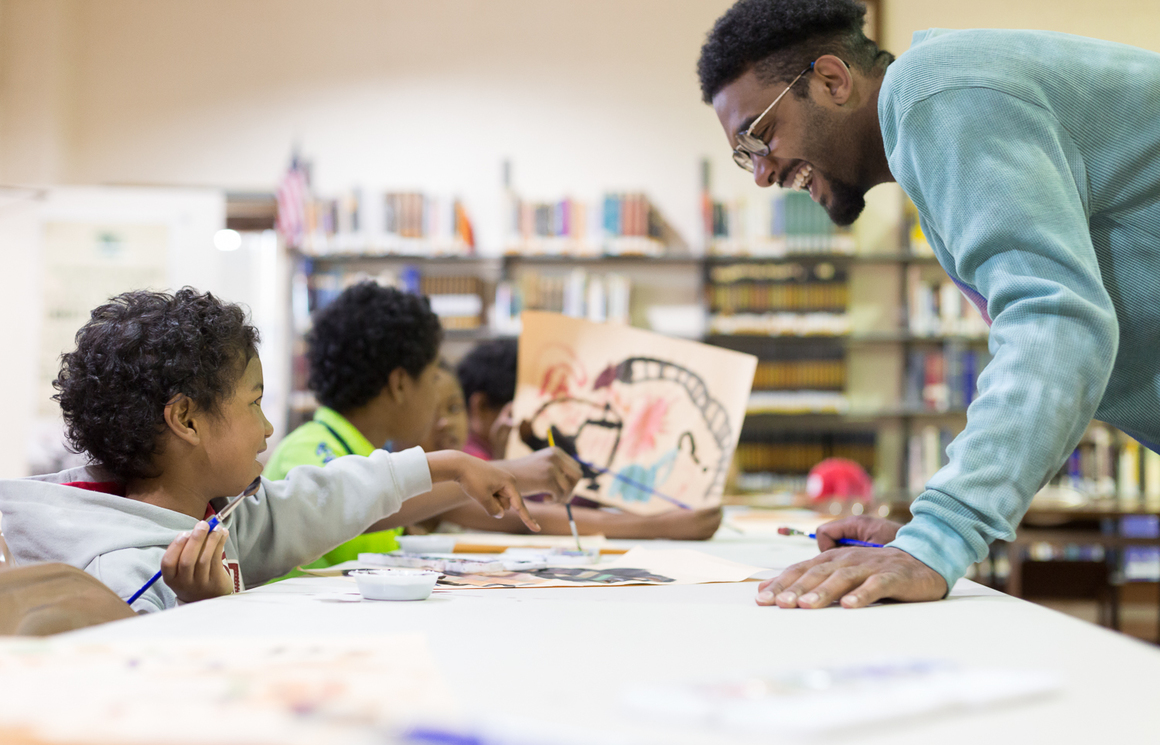 Digital Literacy for EFL Students